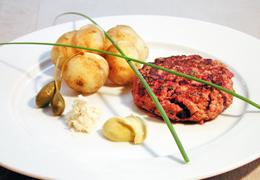 Recept Med Bacon, Dill, Falukorv, Gurka, Kassler, Kaviar, Korv, Matolja ...