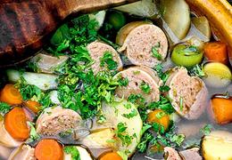 Recept Med Bacon, Fetaost, Fiskbuljong, Kassler, Kryddpeppar, Lammbog ...