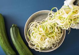 Recept Med Bacon, Champinjoner, Citron, Gurka, Krutonger ...
